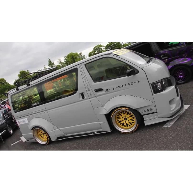 MODELO ESCALA 1/43 Toyota Hiace Widebody Grey - TARMACWORKS - Juguetes ...